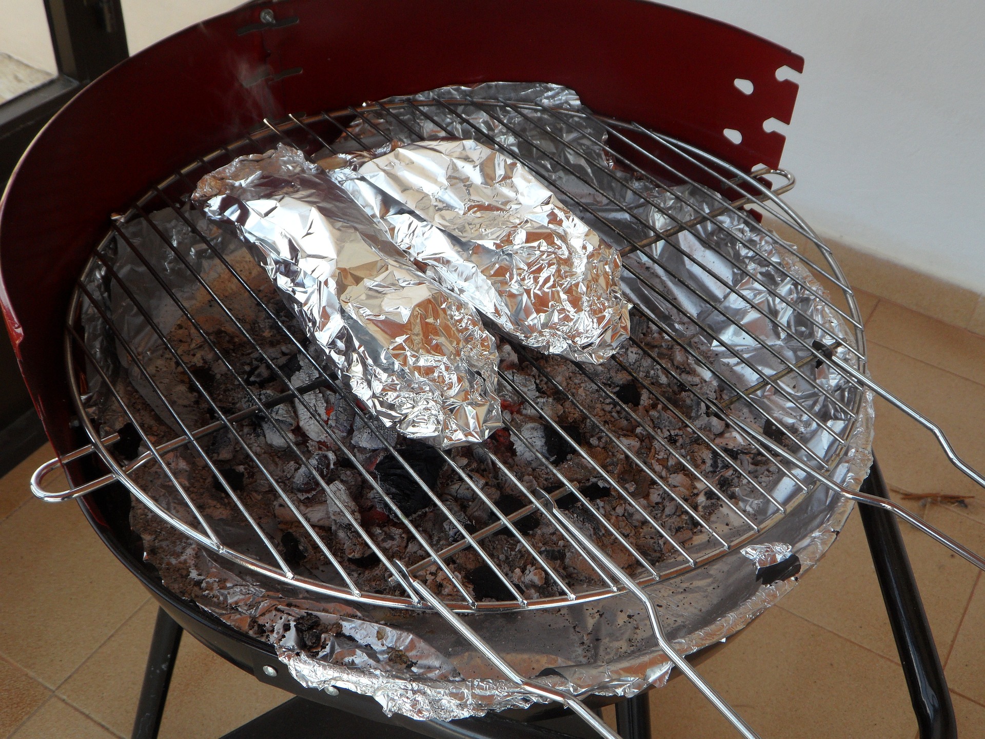 How To Foil Wrap Brisket In Aluminum Foil Or Butcher Paper